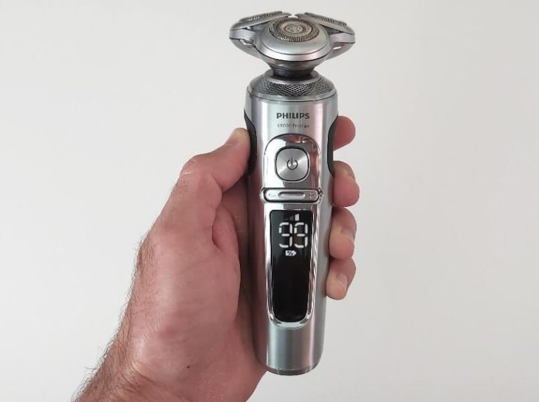 גילוח קרוב וחלק במיוחד: סקירה למכונת הגילוח פיליפס Prestige SP9820 - Y4PC